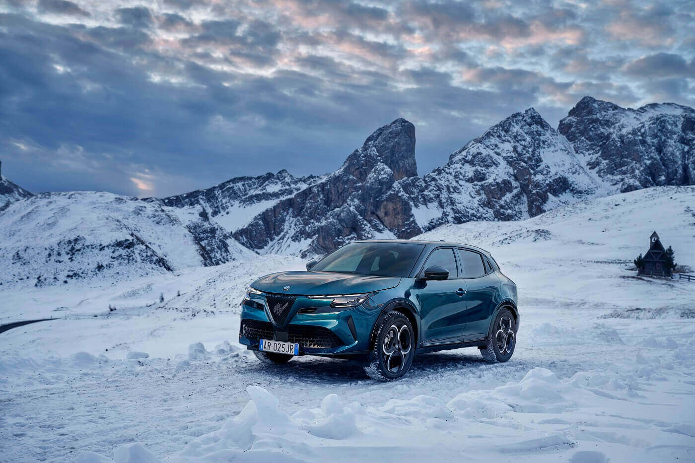Στην Ελλάδα η 4κίνητη Alfa Romeo Junior Ibrida Q4, πόσο κοστίζει ...